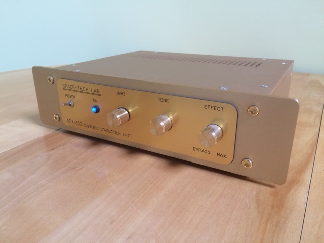 Space-Tech Lab. SEH-200i single-ended OTL hybrid integrated amplifier ...
